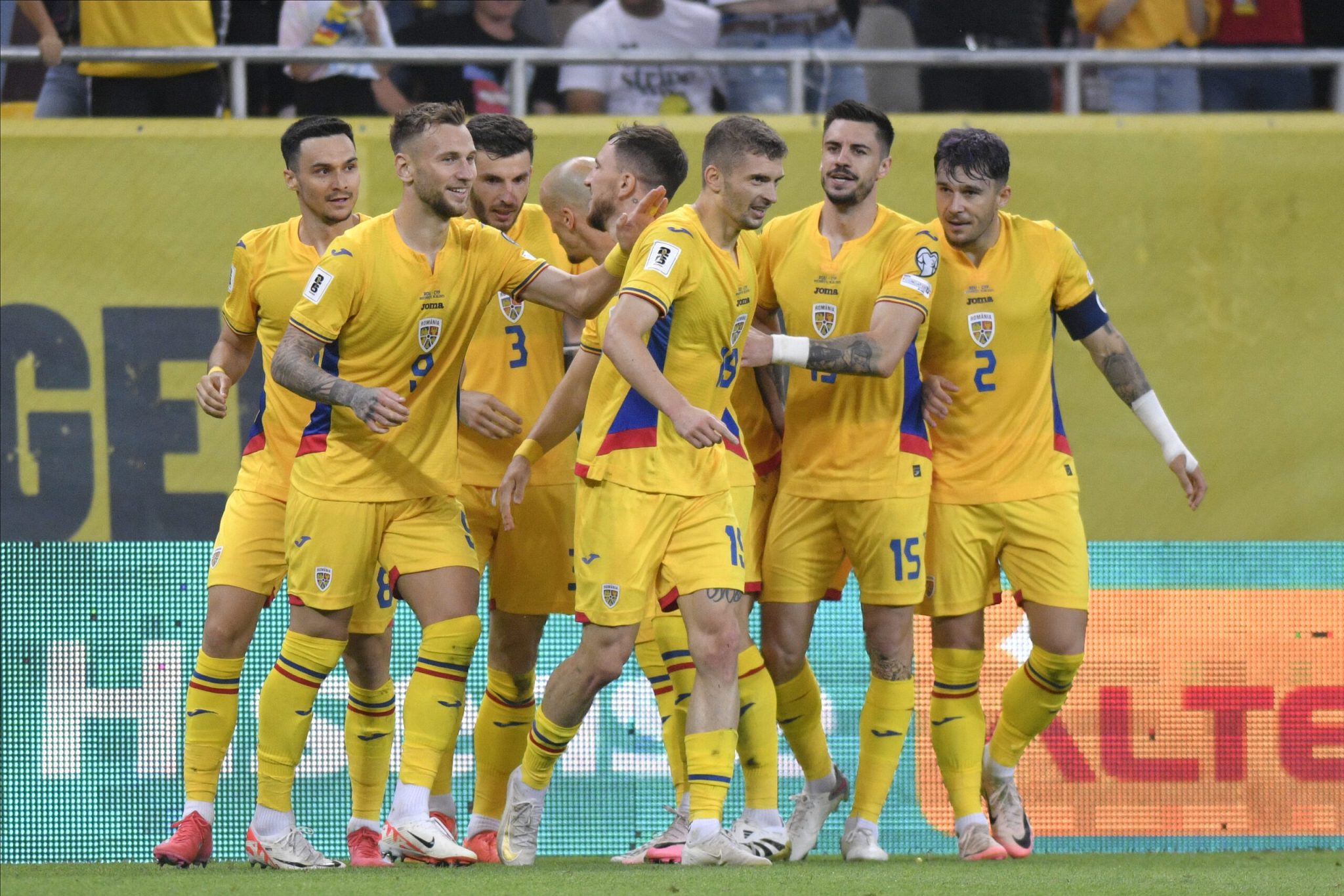 România - Cipru 2-0. Tănase și Man marchează în finalul reprizei ...